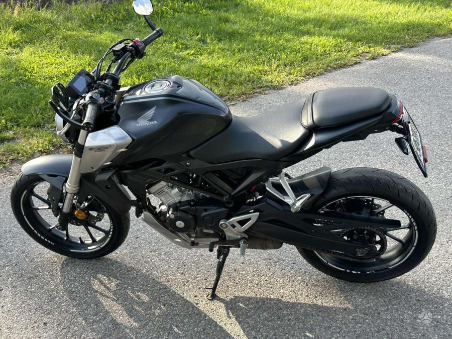 Honda CB 2018 Viļņa, ar dzinēja tilpumu 0.13 L un nobraukumu 29 tūkst. km par 2850 €, foto 7 vietnē AUTOMOTO.COM.LV