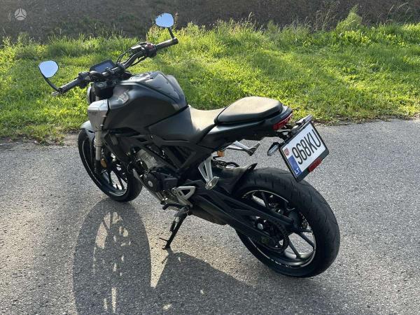 Honda CB 2018 in Vilnius, with an engine capacity of 0.13 L and mileage of 29 thousand km for 2850 €, photo 7 on AUTOMOTO.COM.LV