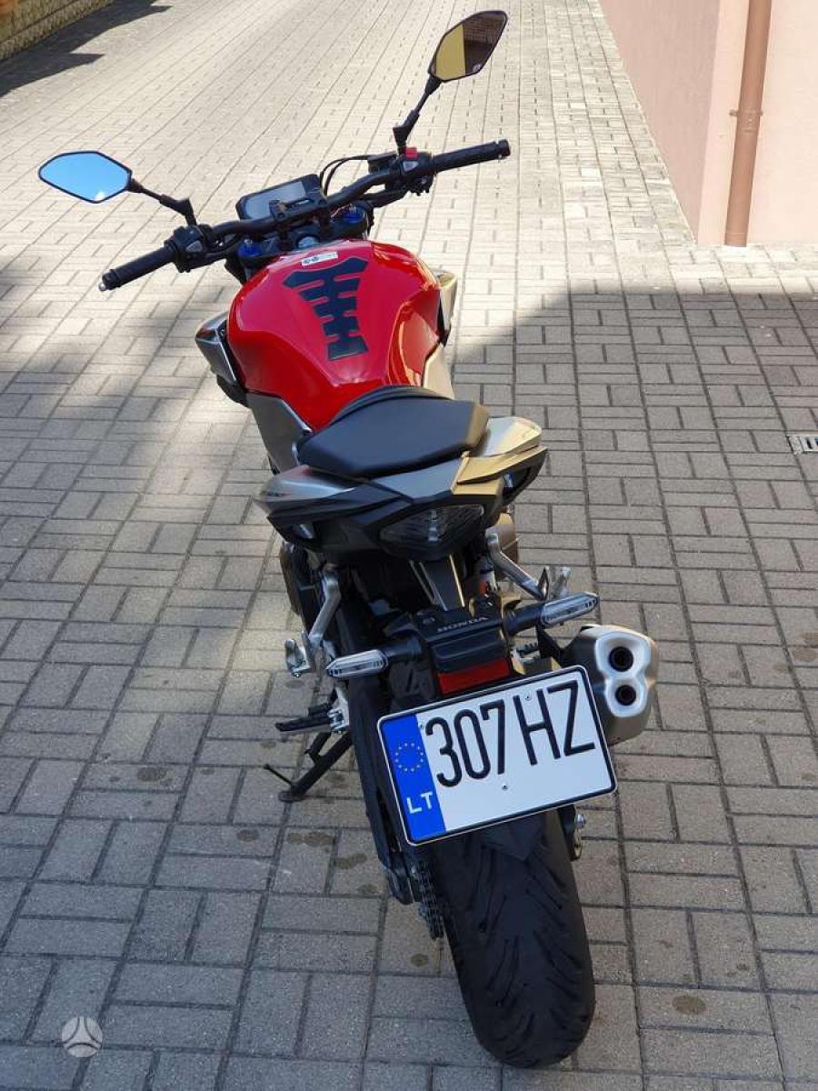 Honda CB 2019 in Raseiniai, with an engine capacity of 0.50 L and mileage of 4 thousand km for 4400 €, photo 3 on AUTOMOTO.COM.LV