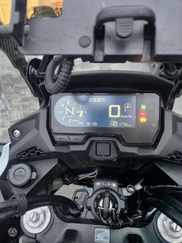 Honda CB 2020 in Kaunas, with an engine capacity of 0.50 L and mileage of 41 thousand km for 4050 €, photo 3 on AUTOMOTO.COM.LV