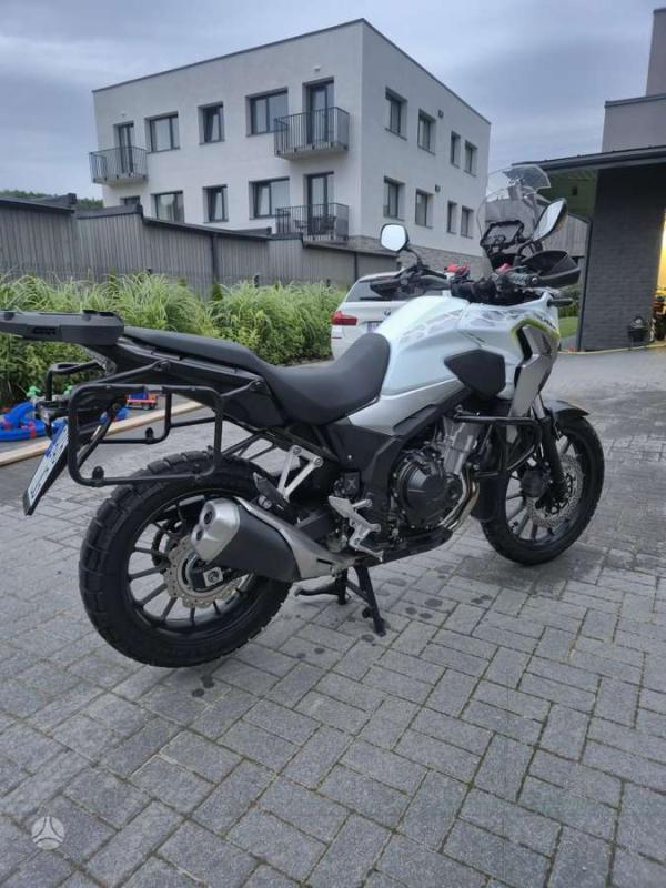 Honda CB 2020 in Kaunas, with an engine capacity of 0.50 L and mileage of 41 thousand km for 4050 €, photo 5 on AUTOMOTO.COM.LV