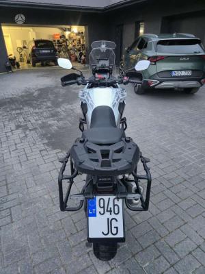 Honda CB 2020 in Kaunas, with an engine capacity of 0.50 L and mileage of 41 thousand km for 4050 €, photo 7 on AUTOMOTO.COM.LV