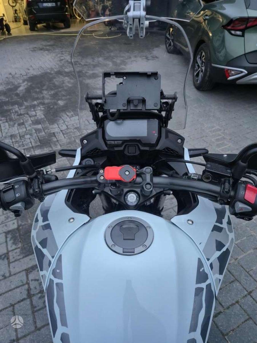 Honda CB 2020 in Kaunas, with an engine capacity of 0.50 L and mileage of 41 thousand km for 4050 €, photo 9 on AUTOMOTO.COM.LV