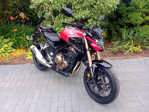 Honda CB 2022 Vievis, ar dzinēja tilpumu 0.50 L un nobraukumu 14 tūkst. km par 4400 €, foto 1 vietnē AUTOMOTO.COM.LV
