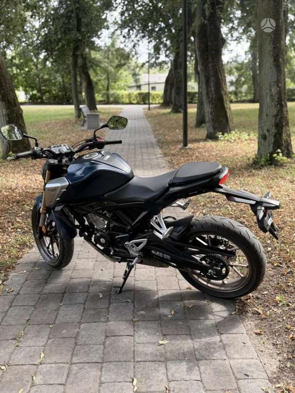 Honda CB 2023 in Vilkaviskis, with an engine capacity of 0.13 L and mileage of 8 thousand km for 3650 €, photo 4 on AUTOMOTO.COM.LV
