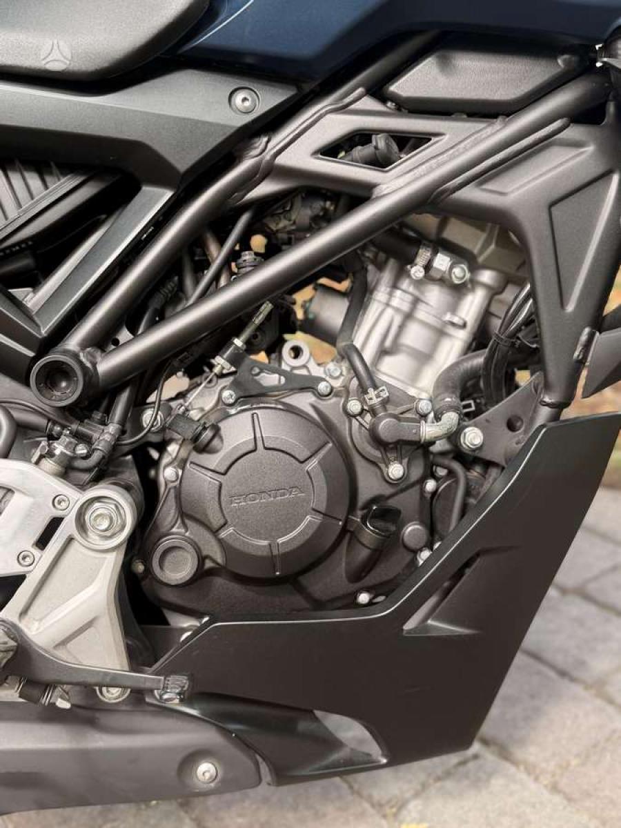 Honda CB 2023 Vilkaviškis, ar dzinēja tilpumu 0.13 L un nobraukumu 8 tūkst. km par 3650 €, foto 10 vietnē AUTOMOTO.COM.LV
