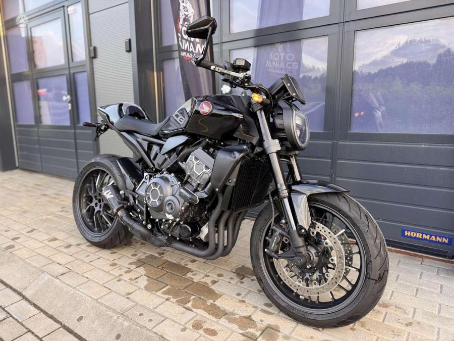 Honda CB 2024 in Kaunas, with an engine capacity of 1.00 L and mileage of 4 thousand km for 7590 €, photo 4 on AUTOMOTO.COM.LV