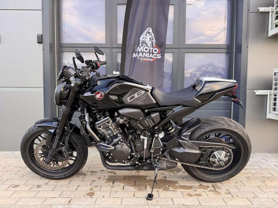 Honda CB 2024 in Kaunas, with an engine capacity of 1.00 L and mileage of 4 thousand km for 7590 €, photo 5 on AUTOMOTO.COM.LV