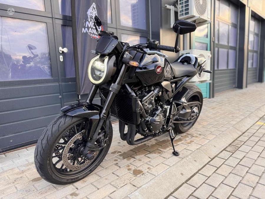 Honda CB 2024 in Kaunas, with an engine capacity of 1.00 L and mileage of 4 thousand km for 7590 €, photo 6 on AUTOMOTO.COM.LV