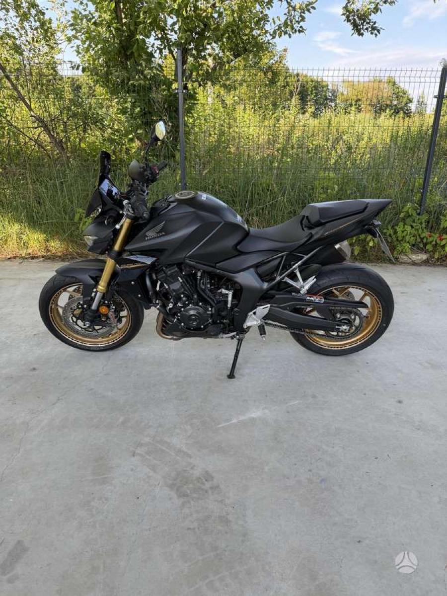 Honda CB 2025 in Vilnius, with an engine capacity of 1.00 L and mileage of 2 thousand km for 8500 €, photo 3 on AUTOMOTO.COM.LV