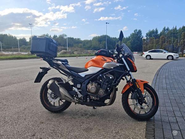 Хонда CB 2019 в Шяуляй на AUTOMOTO.COM.LV Оранжевый Хонда CB 2019 в Шяуляй, объемом двигателя 0.50 л и пробегом 16 тыс. км за 4900 €, фото 5 на AUTOMOTO.COM.LV