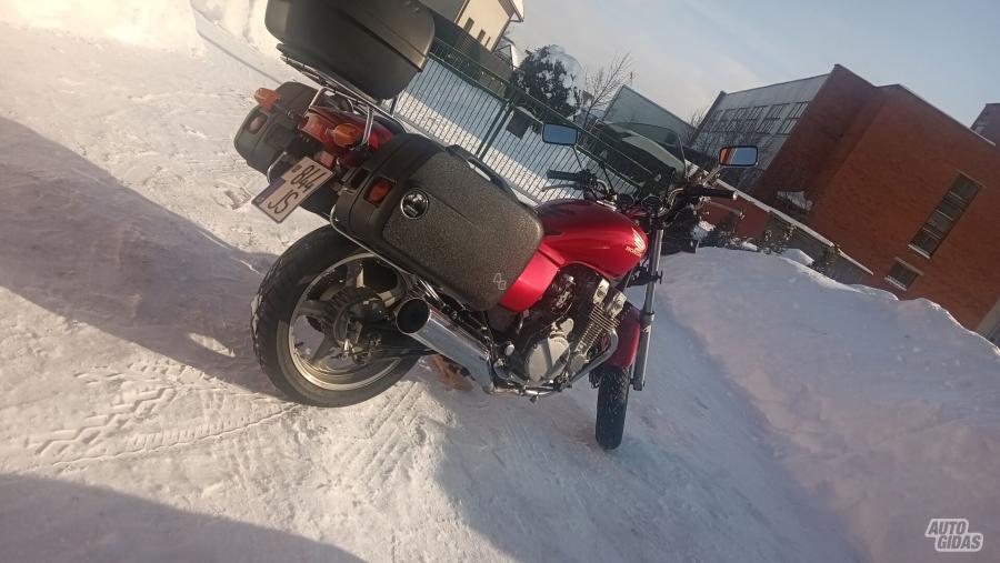 Red Honda CB 1991 in Ariogala, with an engine capacity of 0.75 L and mileage of 30 thousand km for 2500 €, photo 10 on AUTOMOTO.COM.LV