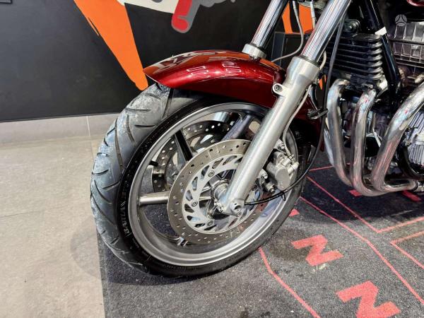 Red Honda CB 1994 in Vilnius, with an engine capacity of 0.75 L and mileage of 0 thousand km for 1999 €, photo 11 on AUTOMOTO.COM.LV