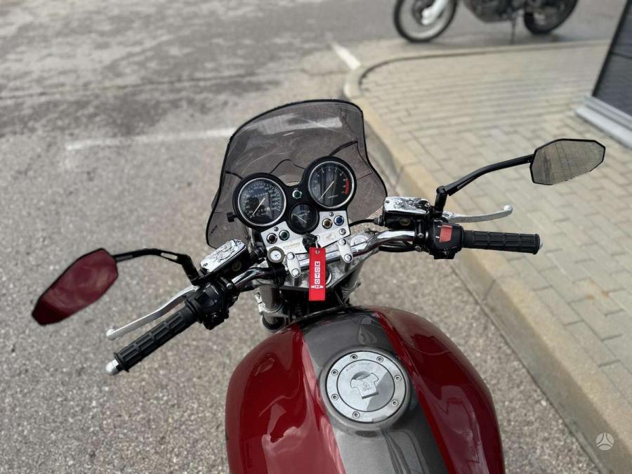 Red Honda CB 1995 in Vilnius, with an engine capacity of 1.00 L and mileage of 45 thousand km for 1699 €, photo 11 on AUTOMOTO.COM.LV