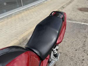 Red Honda CB 1995 in Vilnius, with an engine capacity of 1.00 L and mileage of 45 thousand km for 1699 €, photo 16 on AUTOMOTO.COM.LV