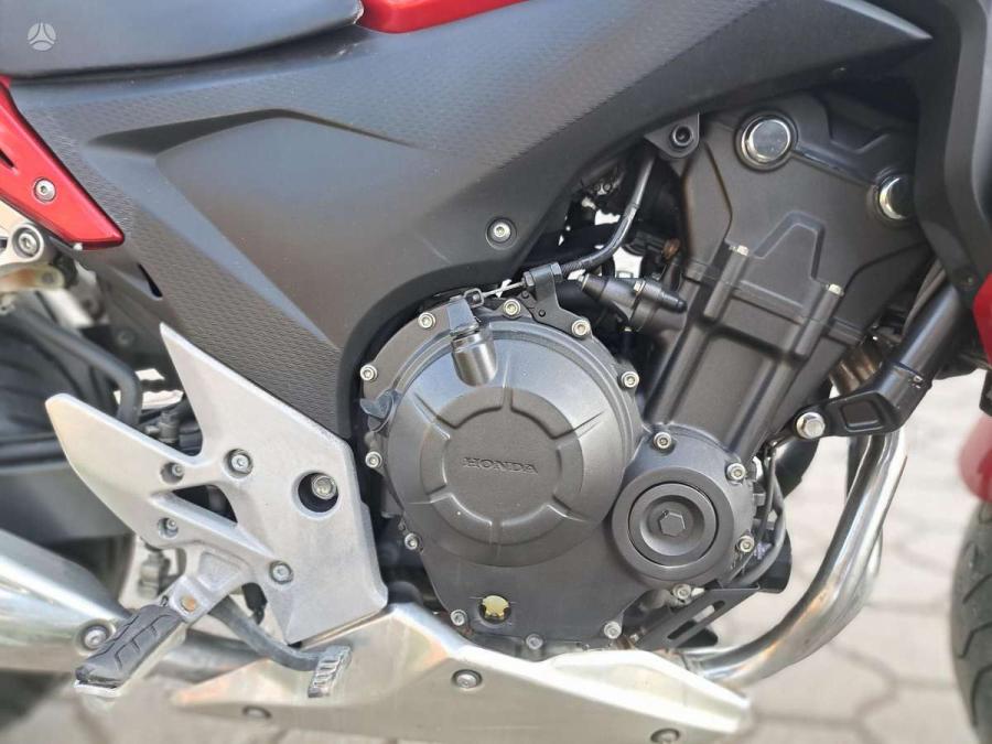 Red Honda CB 2013 in Pasvalys, with an engine capacity of 0.50 L and mileage of 17 thousand km for 2950 €, photo 10 on AUTOMOTO.COM.LV