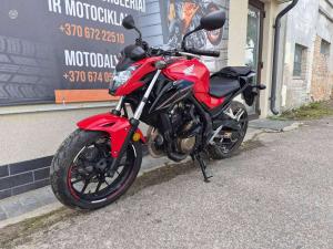 Red Honda CB 2017 in Panevezys, with an engine capacity of 0.50 L and mileage of 34 thousand km for 3350 €, photo 3 on AUTOMOTO.COM.LV