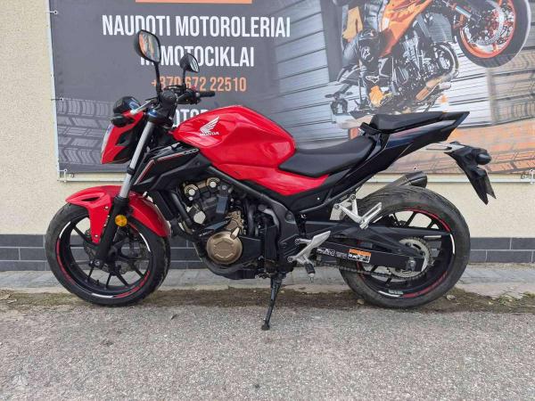 Red Honda CB 2017 in Panevezys, with an engine capacity of 0.50 L and mileage of 34 thousand km for 3350 €, photo 5 on AUTOMOTO.COM.LV