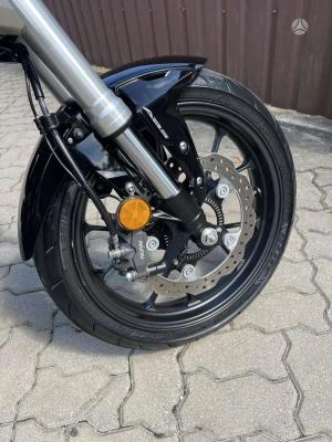 Red Honda CB 2019 in Prienai, with an engine capacity of 0.13 L and mileage of 15 thousand km for 3050 €, photo 17 on AUTOMOTO.COM.LV