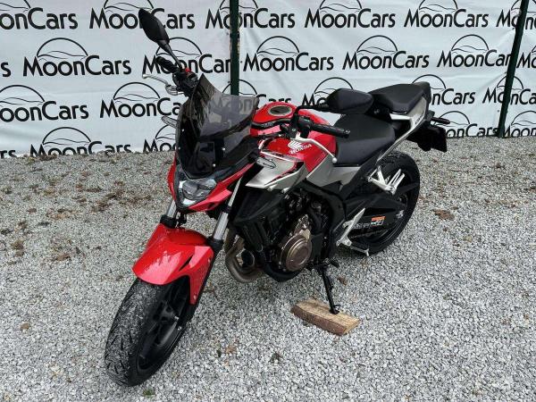 Red Honda CB 2019 in Vilnius, with an engine capacity of 0.47 L and mileage of 16 thousand km for 4850 €, photo 2 on AUTOMOTO.COM.LV