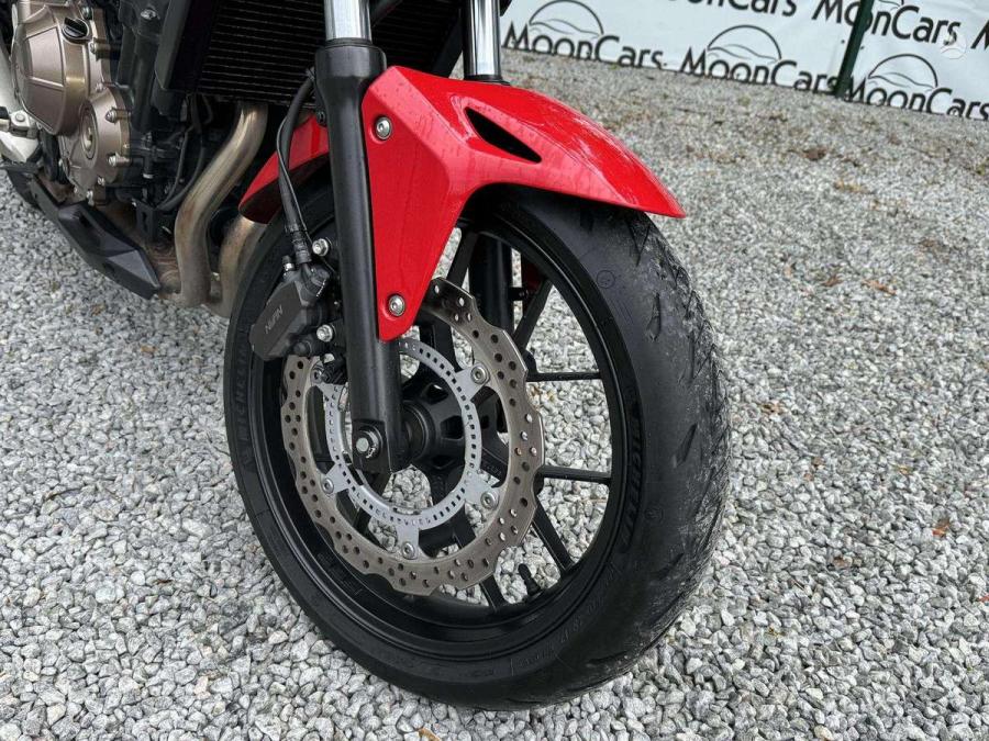 Sarkans Honda CB 2019 Viļņa, ar dzinēja tilpumu 0.47 L un nobraukumu 16 tūkst. km par 4850 €, foto 6 vietnē AUTOMOTO.COM.LV