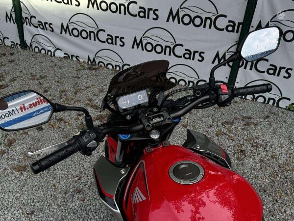 Red Honda CB 2019 in Vilnius, with an engine capacity of 0.47 L and mileage of 16 thousand km for 4850 €, photo 6 on AUTOMOTO.COM.LV