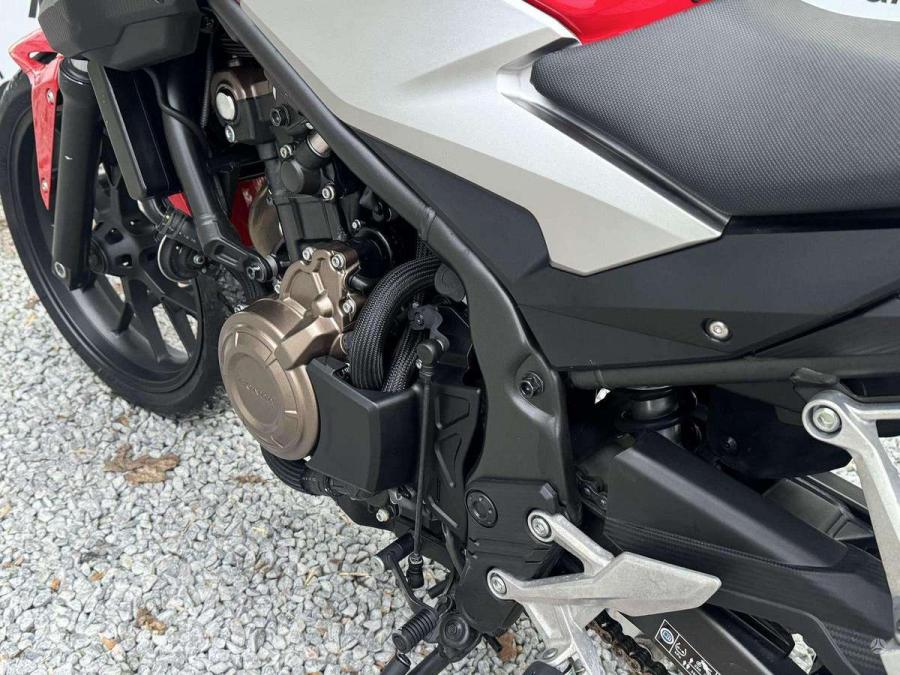 Sarkans Honda CB 2019 Viļņa, ar dzinēja tilpumu 0.47 L un nobraukumu 16 tūkst. km par 4850 €, foto 9 vietnē AUTOMOTO.COM.LV