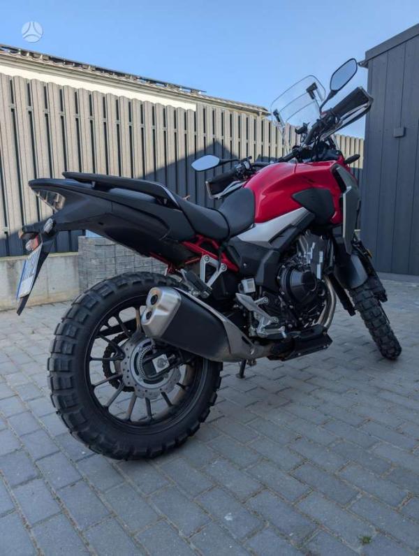 Sarkans Honda CB 2021 Viļņa, ar dzinēja tilpumu 0.50 L un nobraukumu 17 tūkst. km par 5800 €, foto 5 vietnē AUTOMOTO.COM.LV