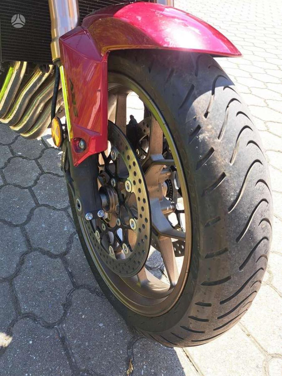 Red Honda CB 2021 in Pasvalys, with an engine capacity of 0.65 L and mileage of 5 thousand km for 5600 €, photo 13 on AUTOMOTO.COM.LV