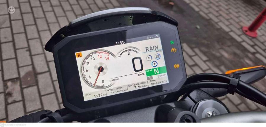 Sarkans Honda CB 2022 Viļņa, ar dzinēja tilpumu 1.00 L un nobraukumu 4 tūkst. km par 6600 €, foto 8 vietnē AUTOMOTO.COM.LV