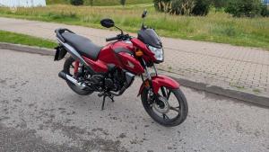 Red Honda CB 2023 in Vilnius, with an engine capacity of 0.13 L and mileage of 1 thousand km for 2600 €, photo  on AUTOMOTO.COM.LV