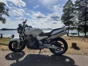 Balts Honda CB 2003 Utena, ar dzinēja tilpumu 0.92 L un nobraukumu 60 tūkst. km par 2400 €, foto 2 vietnē AUTOMOTO.COM.LV