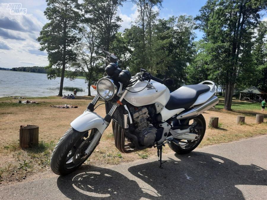 Balts Honda CB 2003 Utena, ar dzinēja tilpumu 0.92 L un nobraukumu 60 tūkst. km par 2400 €, foto 3 vietnē AUTOMOTO.COM.LV