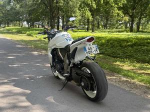 White Honda CB 2009 in Silute, with an engine capacity of 0.90 L and mileage of 20 thousand km for 4200 €, photo 7 on AUTOMOTO.COM.LV