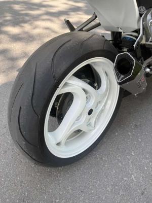 White Honda CB 2009 in Silute, with an engine capacity of 0.90 L and mileage of 20 thousand km for 4200 €, photo 11 on AUTOMOTO.COM.LV