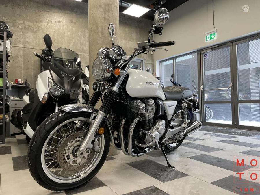 Balts Honda CB 2017 Rīga, ar dzinēja tilpumu 1.10 L un nobraukumu 56 tūkst. km par 6499 €, foto 1 vietnē AUTOMOTO.COM.LV