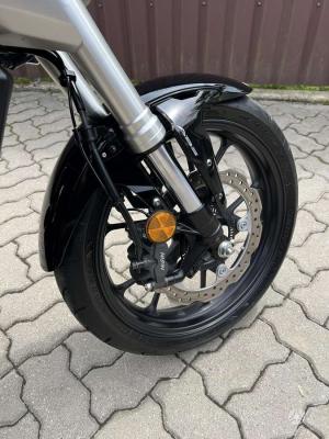 White Honda CB 2019 in Prienai, with an engine capacity of 0.13 L and mileage of 15 thousand km for 3050 €, photo 14 on AUTOMOTO.COM.LV