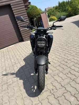 White Honda CB 2025 in Prienai, with an engine capacity of 0.13 L and mileage of 0 thousand km for 3850 €, photo 16 on AUTOMOTO.COM.LV