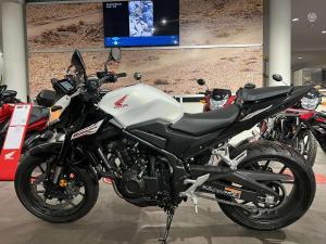 White Honda CB 2026 in Vilnius, with an engine capacity of 0.50 L and mileage of 0 thousand km for 7450 €, photo  on AUTOMOTO.COM.LV