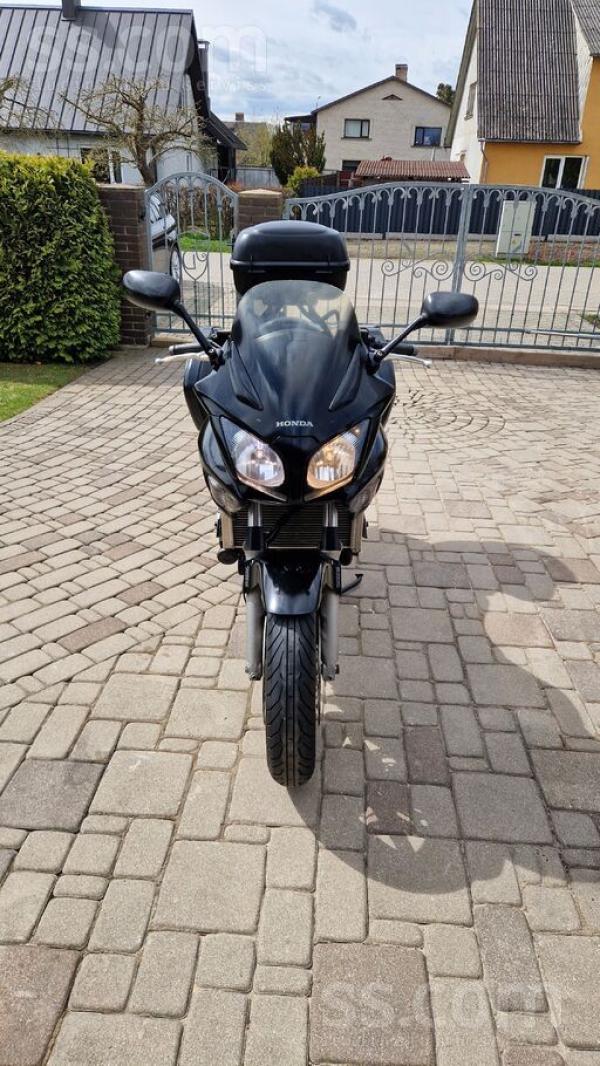 Honda CBF 1000 2008 Bauska, ar dzinēja tilpumu 1.00 L un nobraukumu 0 tūkst. km par 3390 €, foto 8 vietnē AUTOMOTO.COM.LV