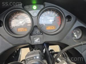 Honda CBF 1000 2009 Cēsis, ar dzinēja tilpumu 1.00 L un nobraukumu 0 tūkst. km par 2750 €, foto 4 vietnē AUTOMOTO.COM.LV