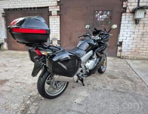Honda CBF 1000 2009 in Daugavpils, with an engine capacity of 1.00 L and mileage of 0 thousand km for 4150 €, photo 3 on AUTOMOTO.COM.LV