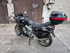 Honda CBF 1000 2009 in Daugavpils, with an engine capacity of 1.00 L and mileage of 0 thousand km for 4150 €, photo 5 on AUTOMOTO.COM.LV