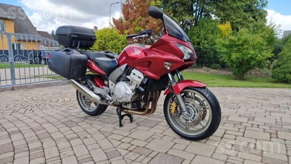 Honda CBF 1000 2010 Bauska, ar dzinēja tilpumu 1.00 L un nobraukumu 0 tūkst. km par 3450 €, foto 4 vietnē AUTOMOTO.COM.LV