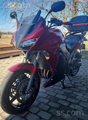 Honda CBF 1000 2011 Jelgava, ar dzinēja tilpumu 1.00 L un nobraukumu 0 tūkst. km par 6000 €, foto  vietnē AUTOMOTO.COM.LV