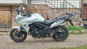 Balts Honda CBF 1000 2010 Tallina, ar dzinēja tilpumu 0.00 L un nobraukumu 75 tūkst. km par 6190 €, foto 3 vietnē AUTOMOTO.COM.LV