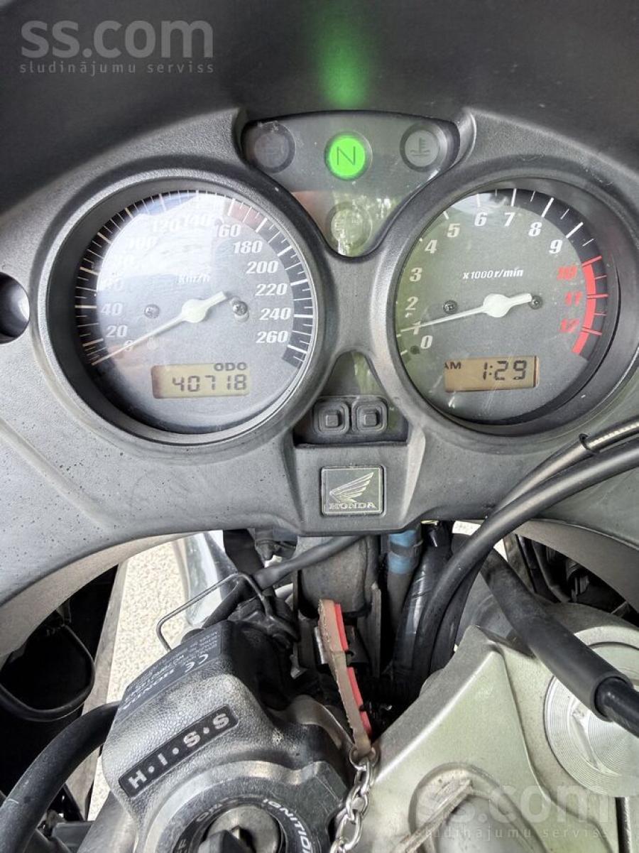 Honda CBF 1000A 2006 in Bauska, with an engine capacity of 1.00 L and mileage of 0 thousand km for 2200 €, photo 6 on AUTOMOTO.COM.LV