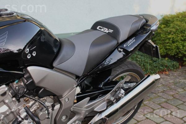 Хонда CBF 1000A 2006 в Екабпилс на AUTOMOTO.COM.LV Хонда CBF 1000A 2006 в Екабпилс, объемом двигателя 1.00 л и пробегом 0 тыс. км за 2900 €, фото 4 на AUTOMOTO.COM.LV