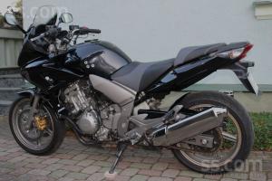 Honda CBF 1000A 2006 in Jekabpils, with an engine capacity of 1.00 L and mileage of 0 thousand km for 2900 €, photo 5 on AUTOMOTO.COM.LV