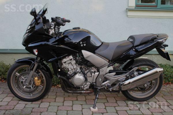 Хонда CBF 1000A 2006 в Екабпилс на AUTOMOTO.COM.LV Хонда CBF 1000A 2006 в Екабпилс, объемом двигателя 1.00 л и пробегом 0 тыс. км за 2900 €, фото 7 на AUTOMOTO.COM.LV